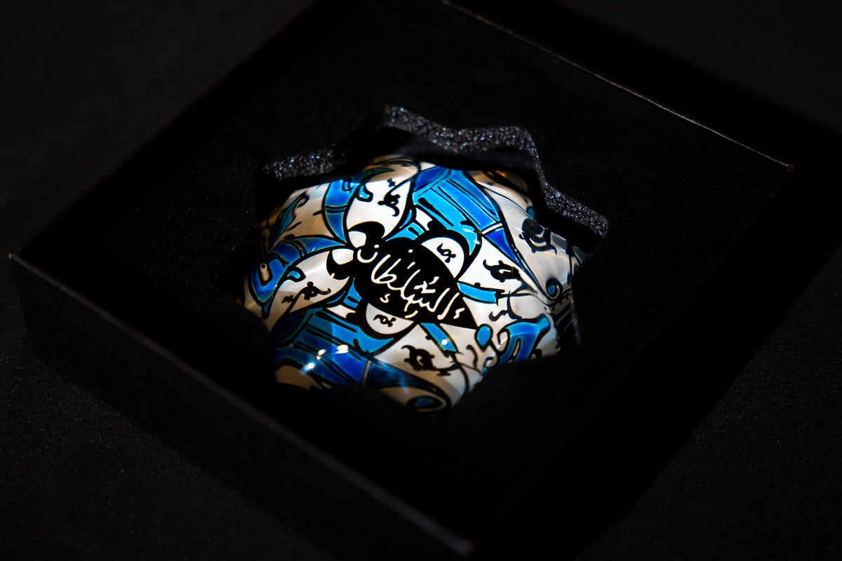 Seljuk Sultanate Emblem Glass Paperweight – Islamic Art Supplies